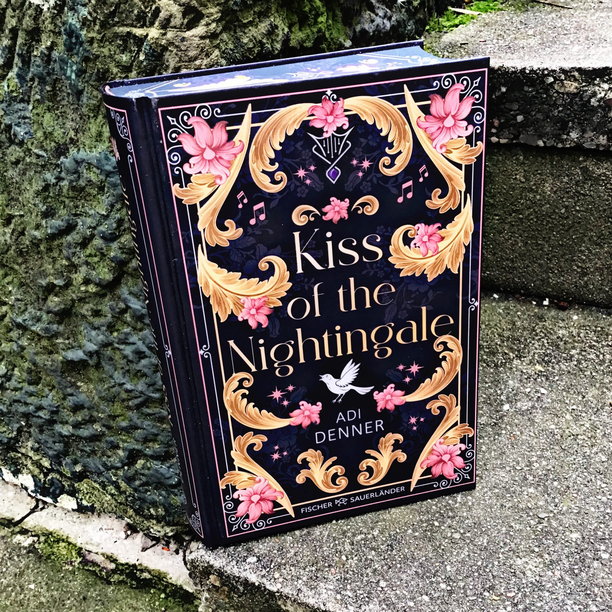 Kiss of the Nightingale – Addicted2Books-Blog